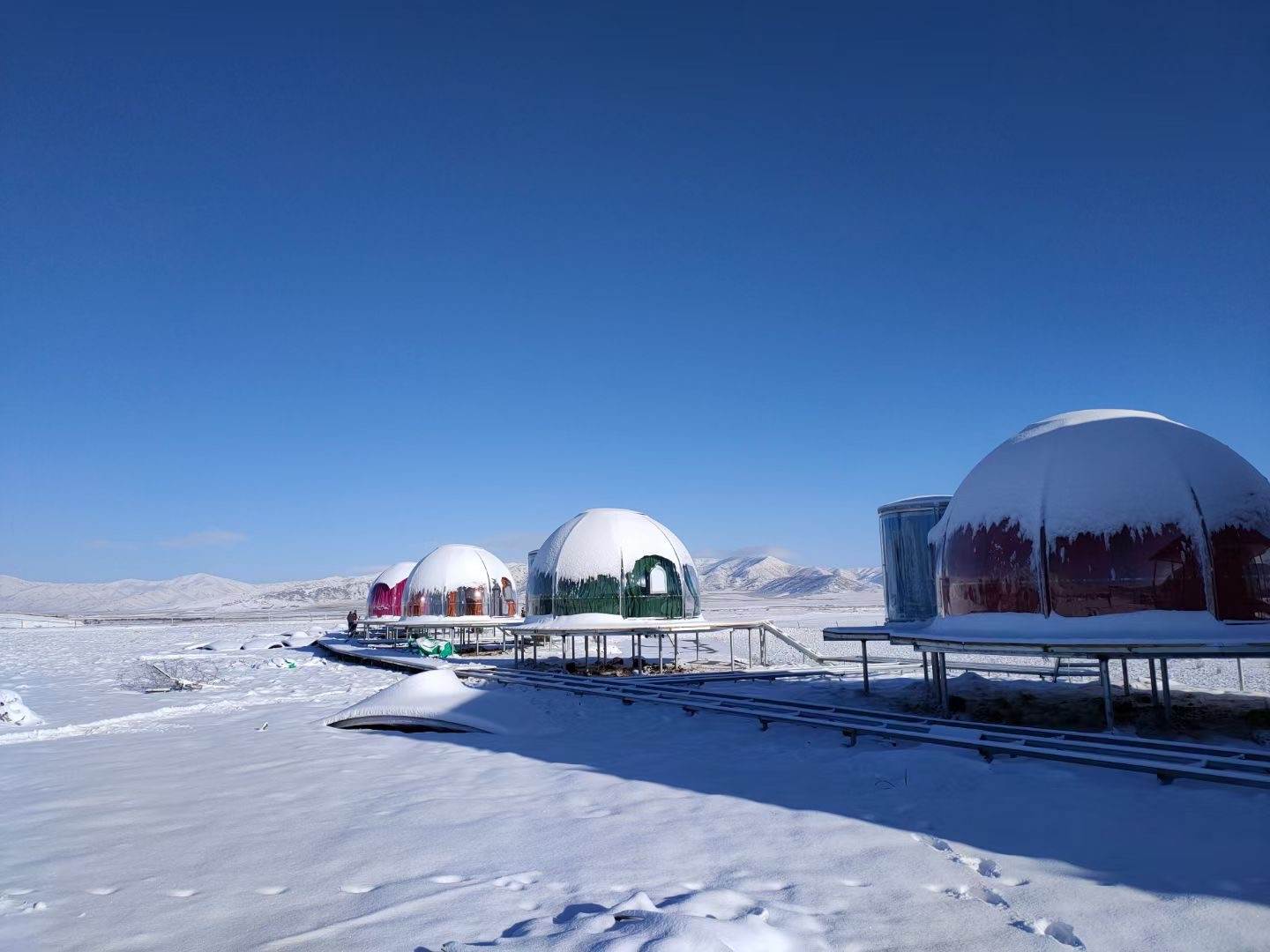 How to Attract Your Guests to Your Glamping Site in Winter - Excelite dome